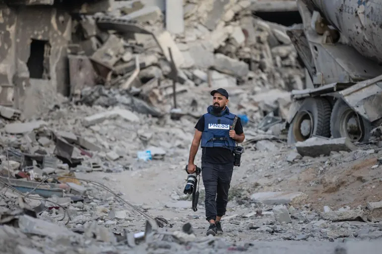 Ali Jadallah, Fotografer Gaza yang Memilih Bertahan demi Kebenaran ...